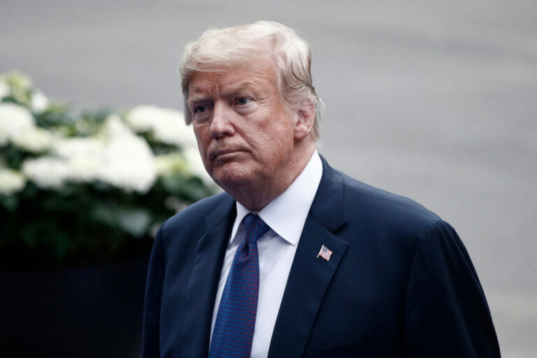 Trump’s Hand Mystery Sparks PANIC… | NewsBlock.org